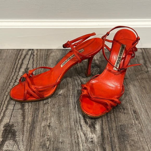 Manolo Blahnik | Shoes | Manolo Blahnik Coral Leather Strappy Sandals ...